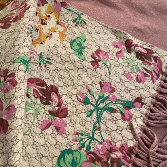 Gucci | Other | Gucci Monogram Floral Wool Blend Shrug Wrap Mint ...